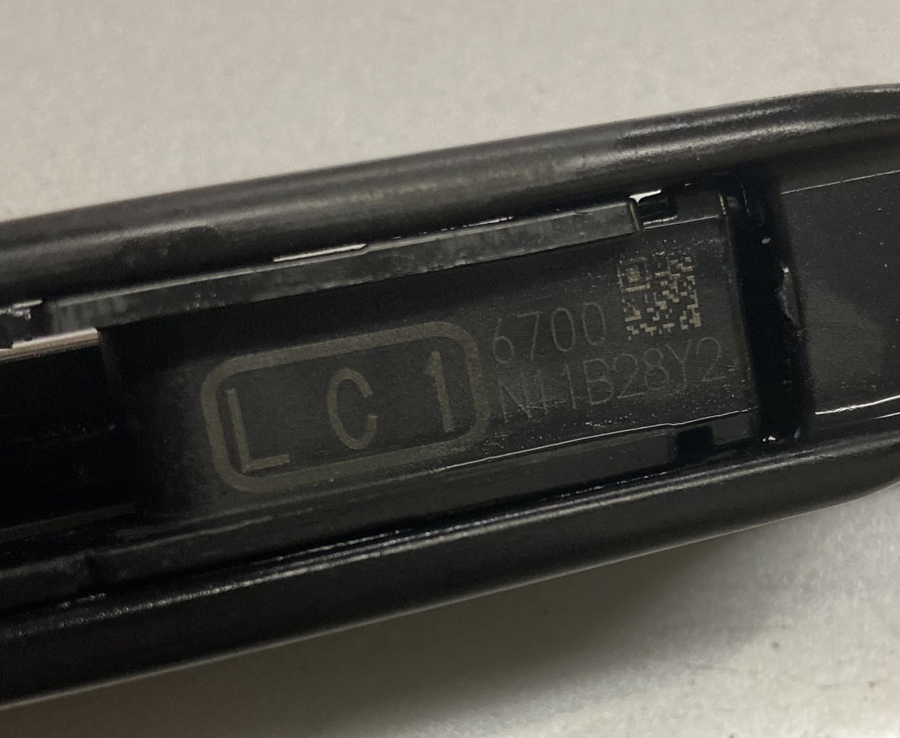 «Дворники» — Chevrolet Traverse (2G), 3,6 л, 2019 года | запчасти | DRIVE2