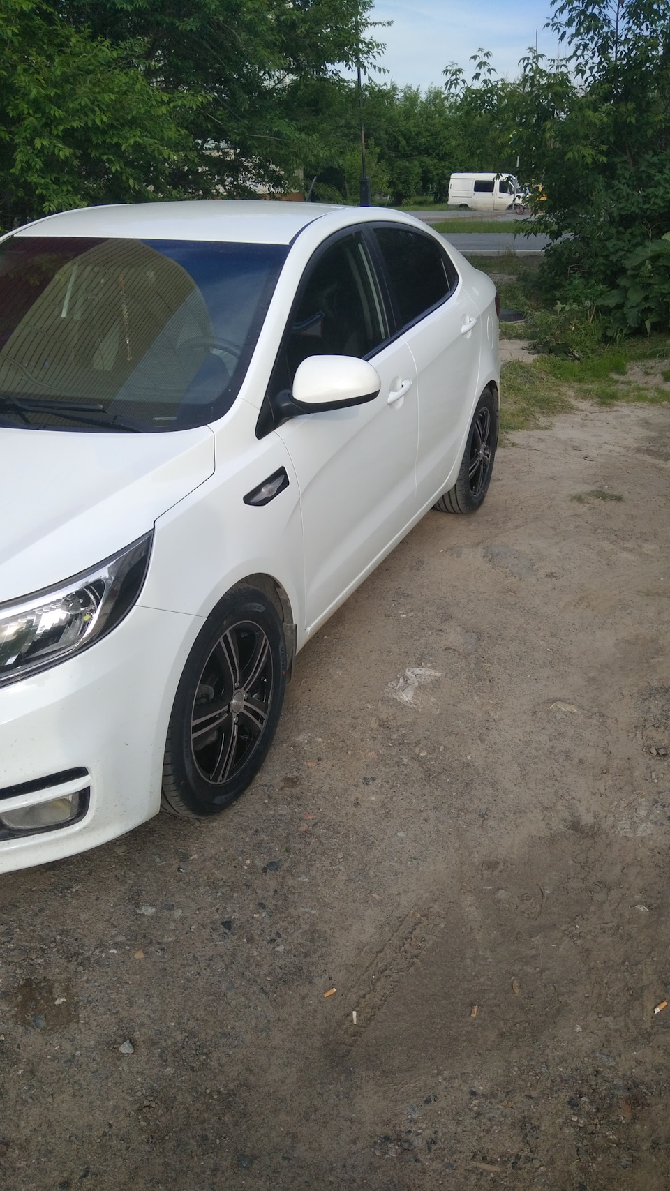 новое лето на 16 — KIA Rio (3G), 1,4 л, 2015 года | колёсные диски | DRIVE2