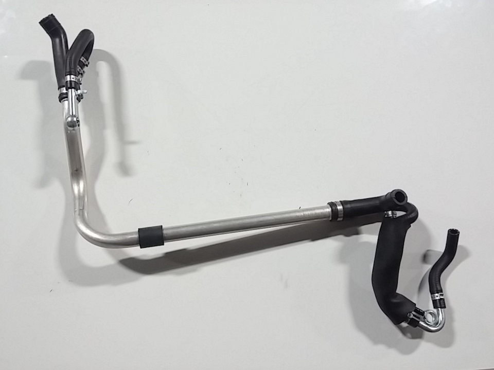 30731068 трубка Volvo | Запчасти на DRIVE2