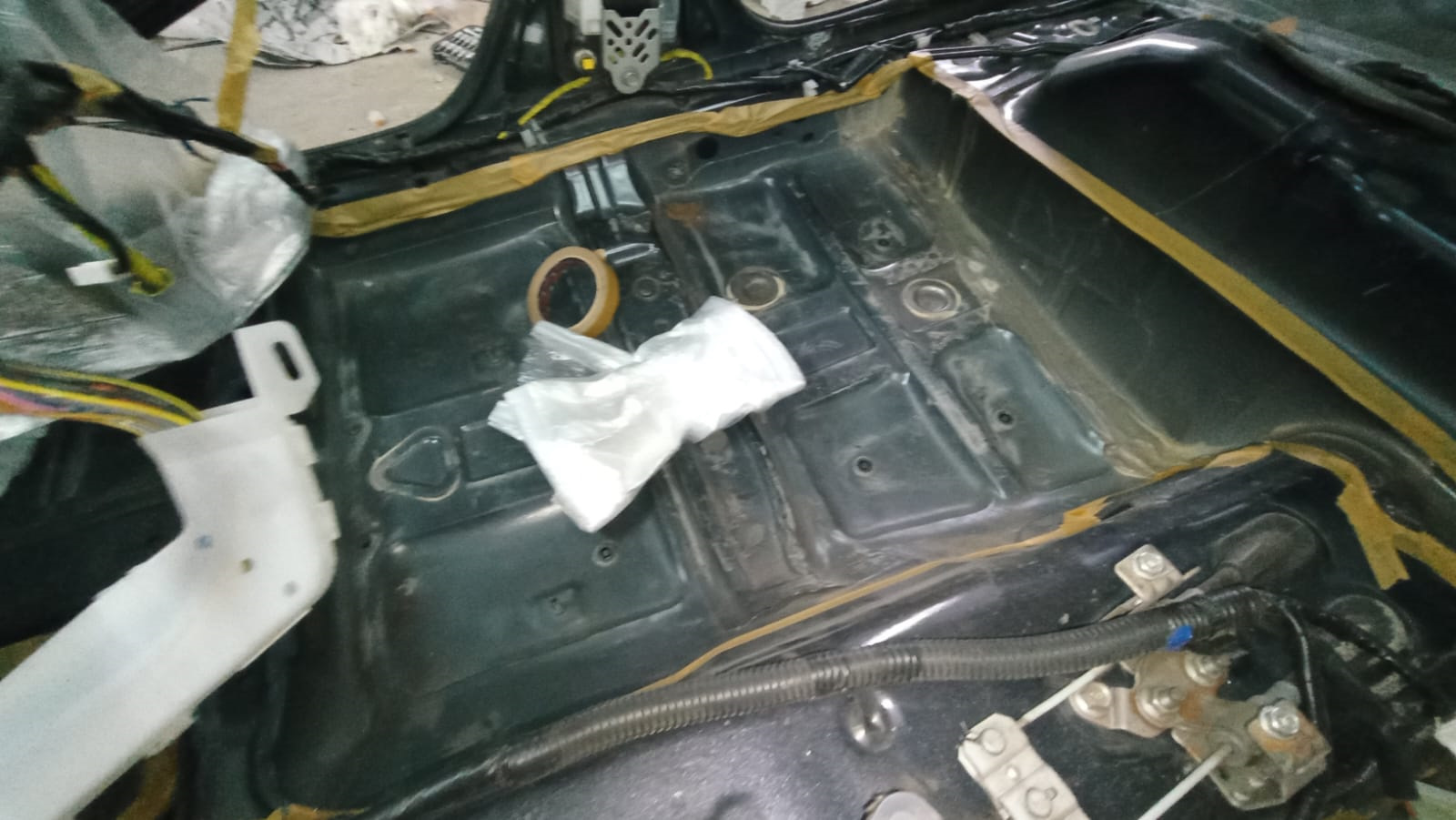 Удалил ржу в салоне — Subaru Forester (SH), 2,5 л, 2008 года | кузовной ...