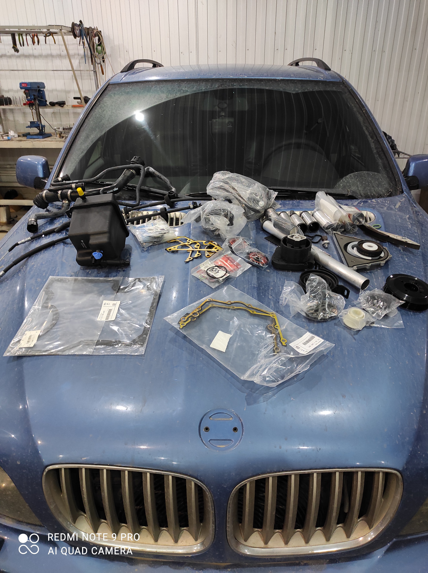 Процесс пошел установки ДВС N62 B 48 — BMW X5 (E53), 4,6 л, 2002 года ...