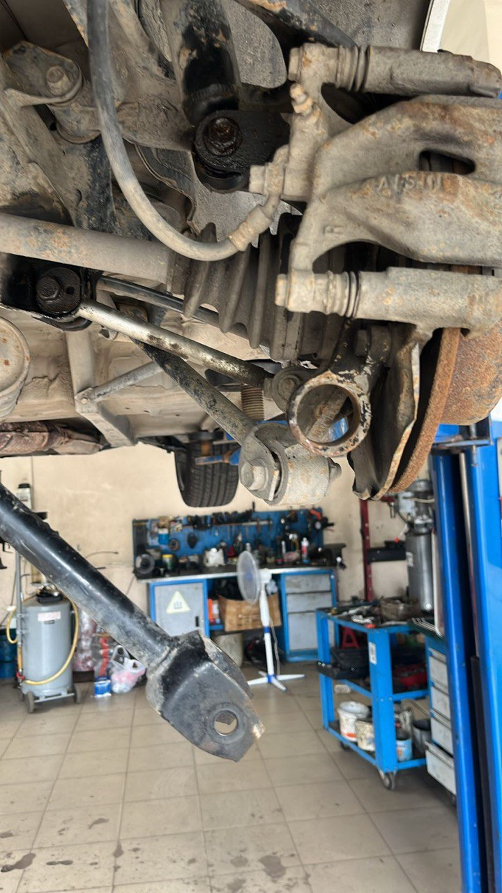 Обслуживание подвески и кардана — Toyota Mark II (100), 2,5 л, 1998 ...