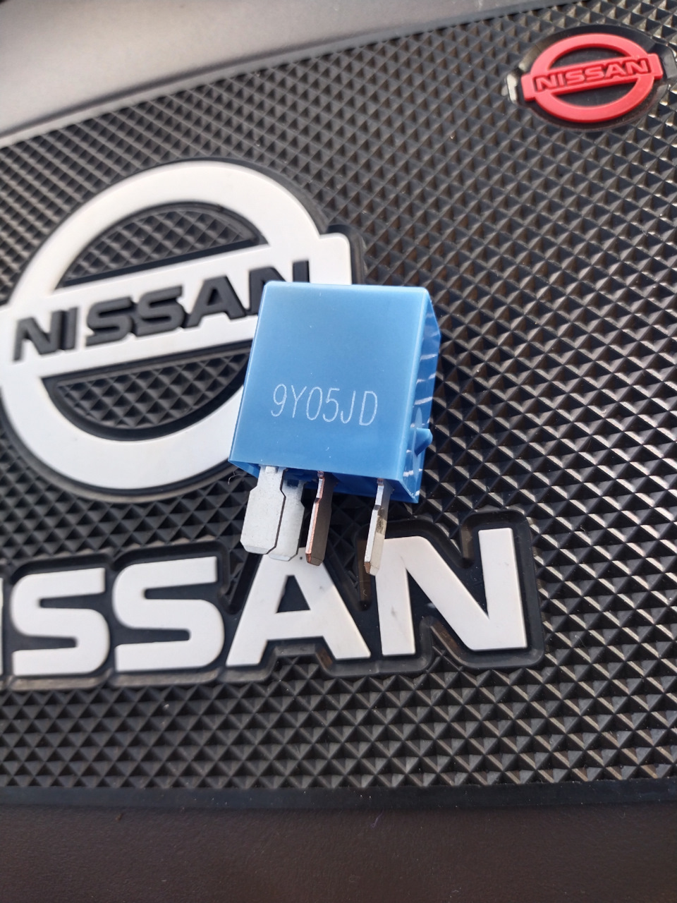 2523079945 Реле системы подогрева NISSAN INFINITI | Запчасти на DRIVE2
