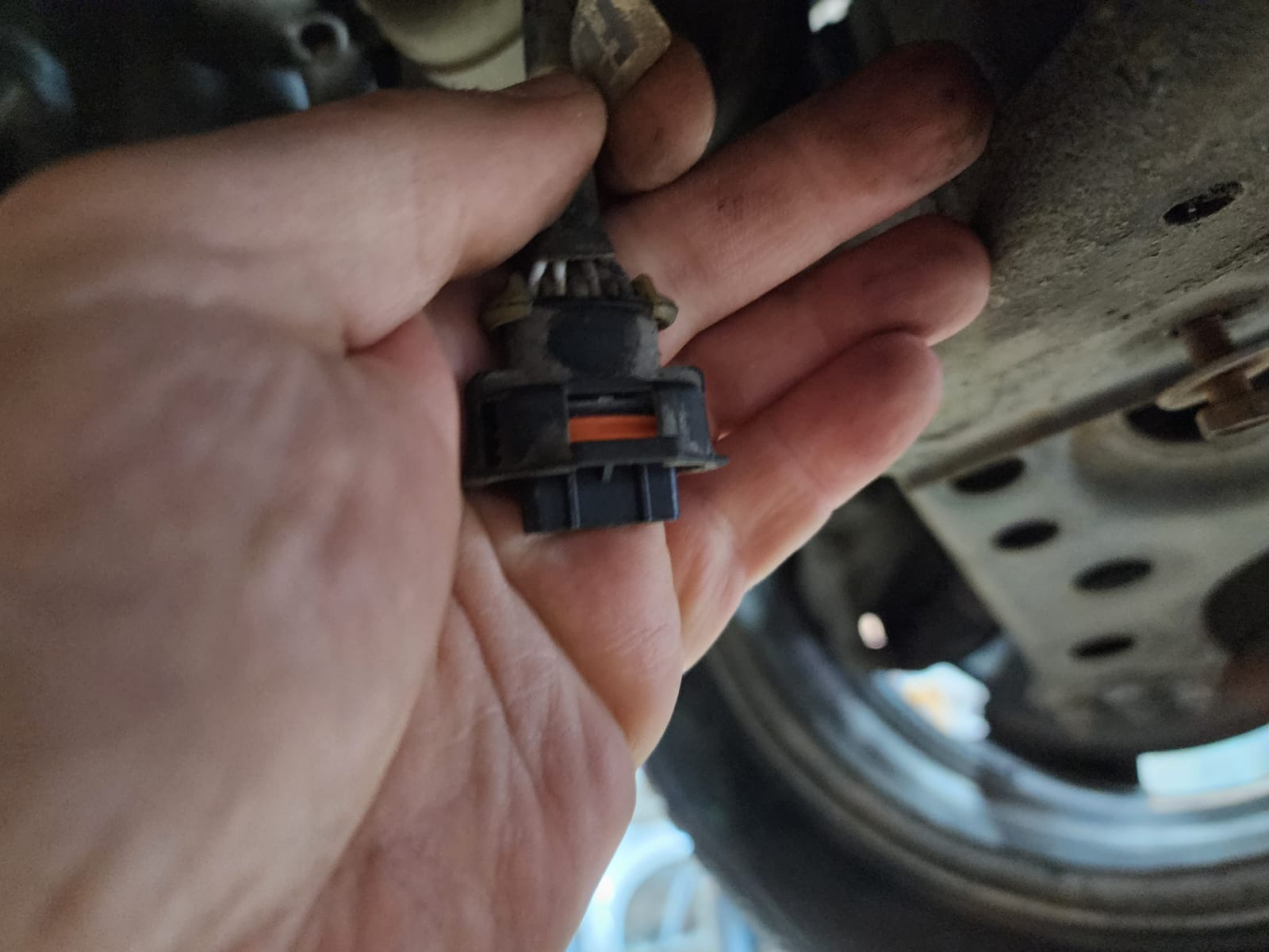 Ремонт трубки подачи масла — Opel Mokka (1G), 1,4 л, 2014 года | визит ...