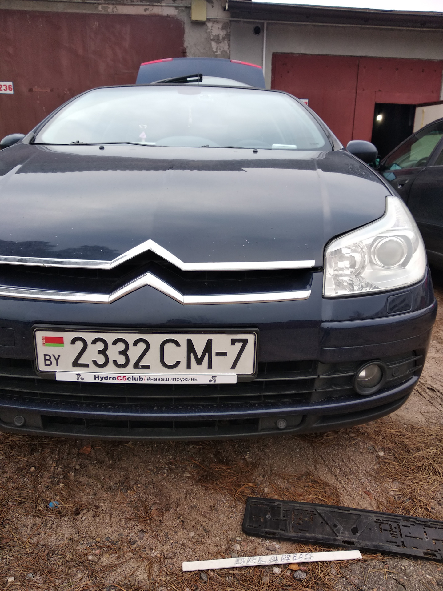 Установка рамок — Citroen C5 (1G), 2,2 л, 2007 года | аксессуары | DRIVE2