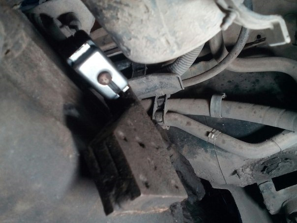 Трос сцепления, втулка и фиксатор гольф 2 джетта 2 — Volkswagen Golf ...