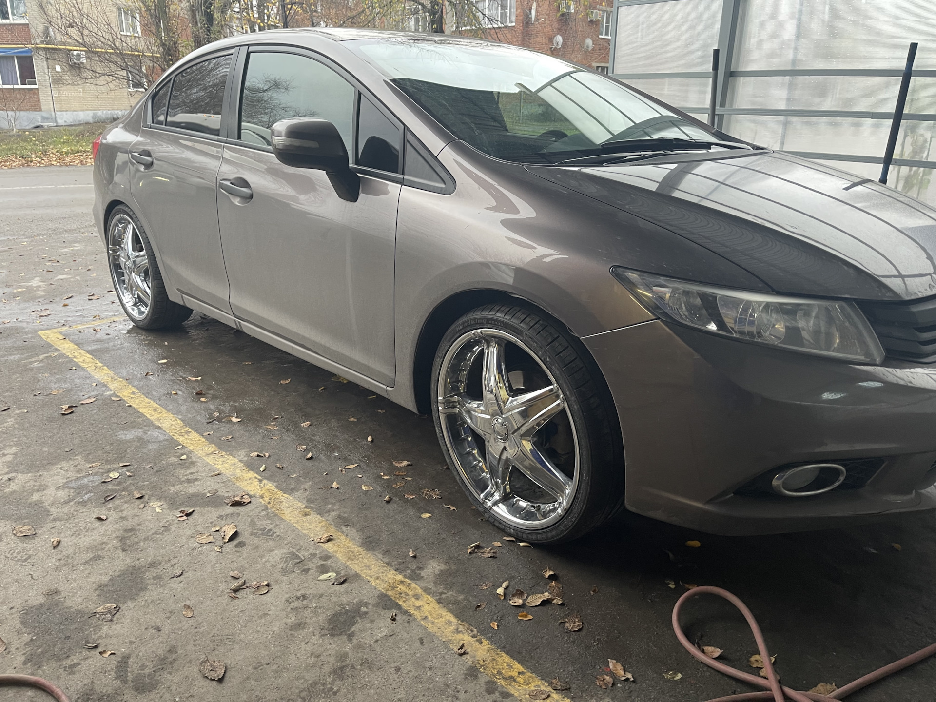 Тапки R20 — Honda Civic 4D (9G), 1,8 л, 2012 года | колёсные диски | DRIVE2