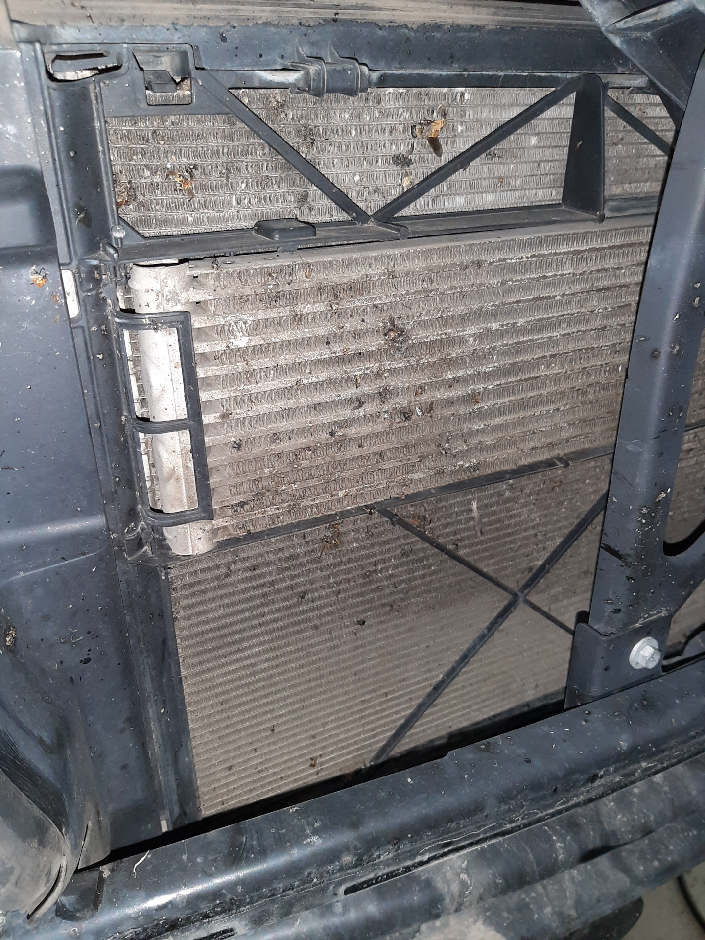 Мойка радиаторов — Mercedes-Benz V-Class (W447), 2,1 л, 2015 года ...