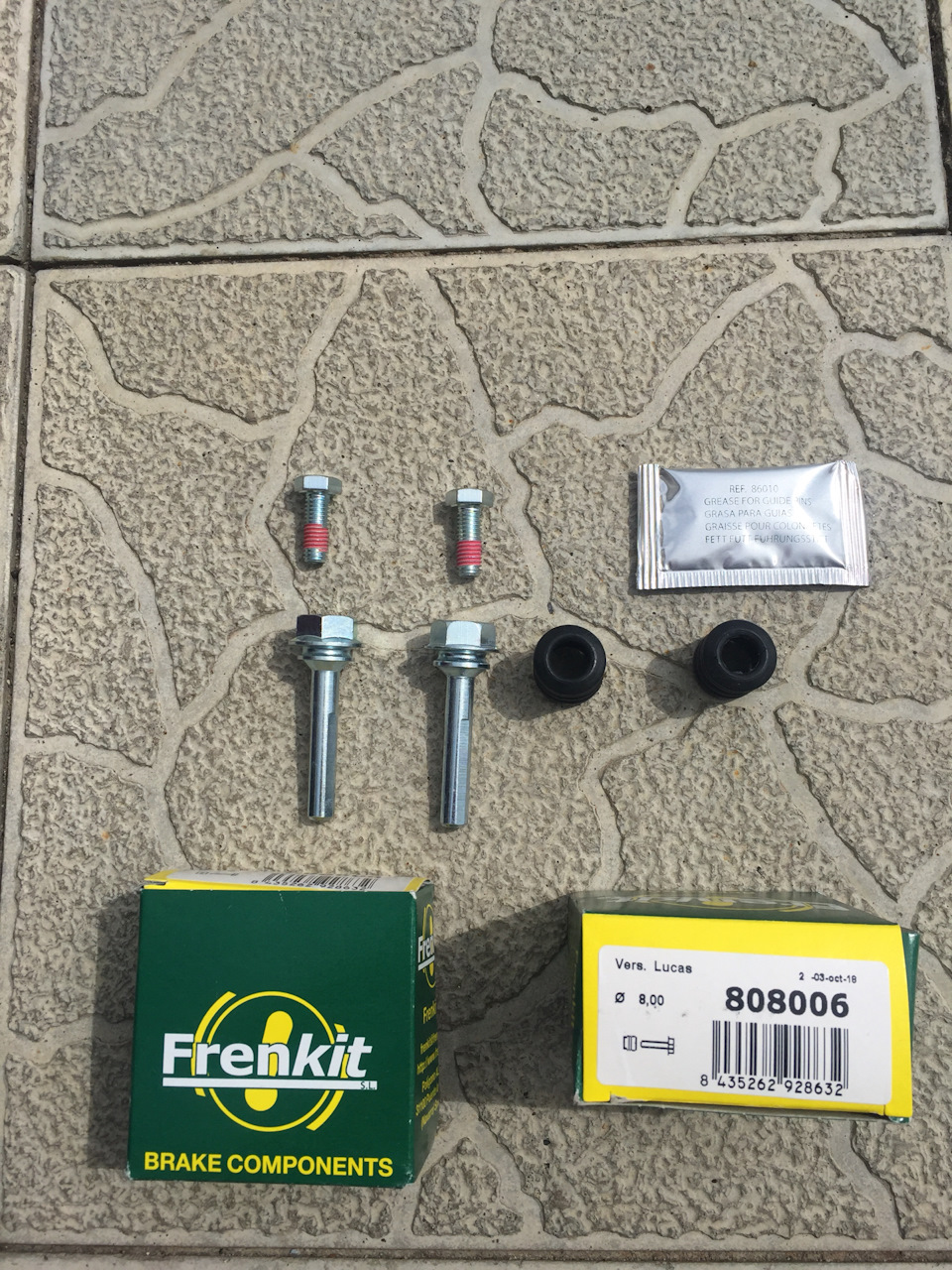 Передние тормоза — Audi 100 (C3), 2,2 л, 1989 года | своими руками | DRIVE2