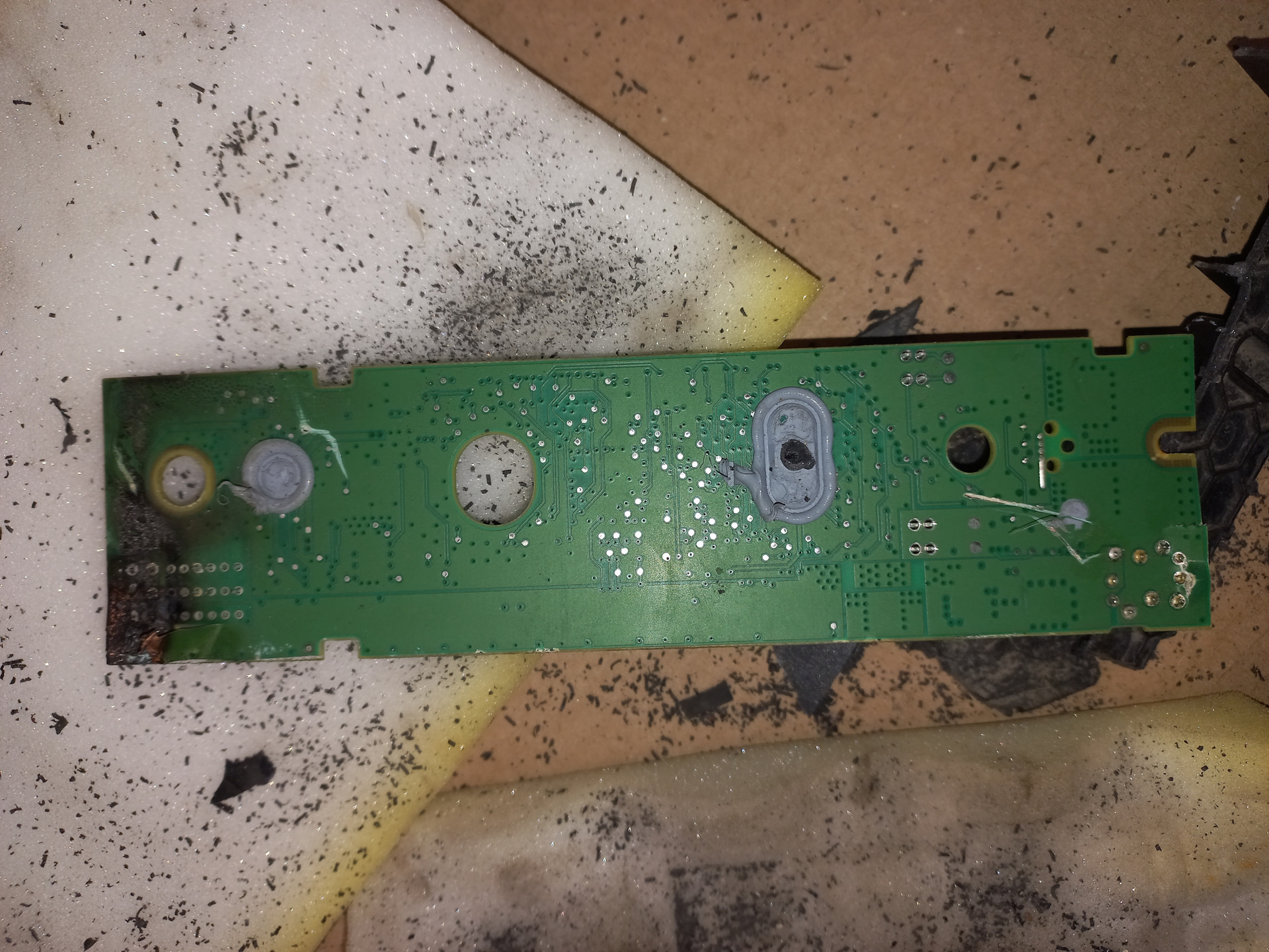 Актуатор стояночного тормоза. A4479068700. Ищу номера PINов! — Mercedes ...