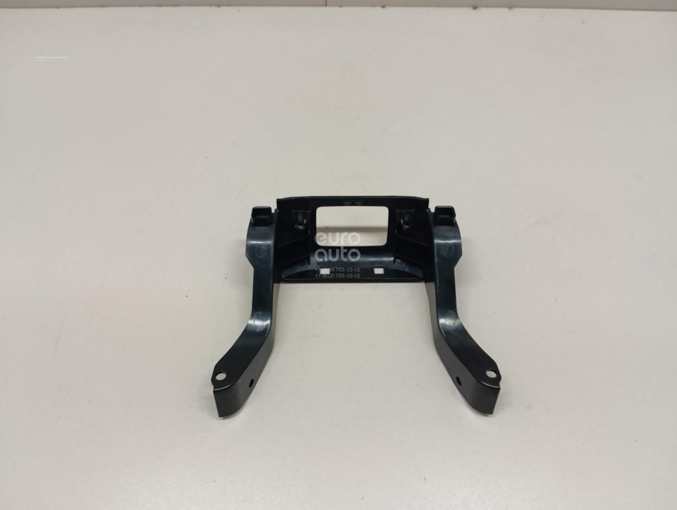 31469725 Console Panel Bracket Volvo | Запчасти на DRIVE2