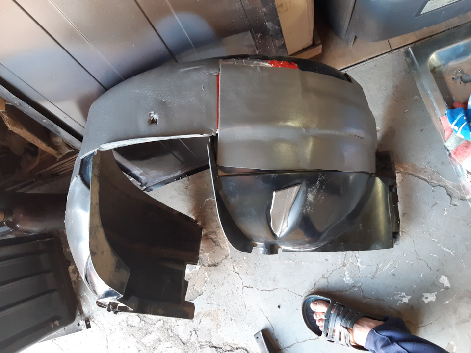 Шумоизоляция передних арок Ларгус Кросс со стороны улицы — Lada Largus ...