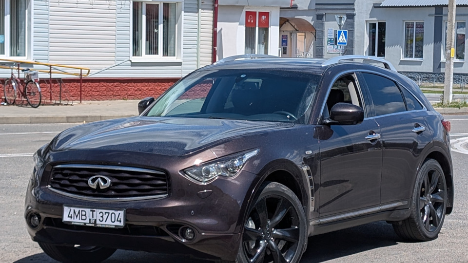 Infiniti FX (2G) 3.7 бензиновый 2011 | 37s Газон на DRIVE2
