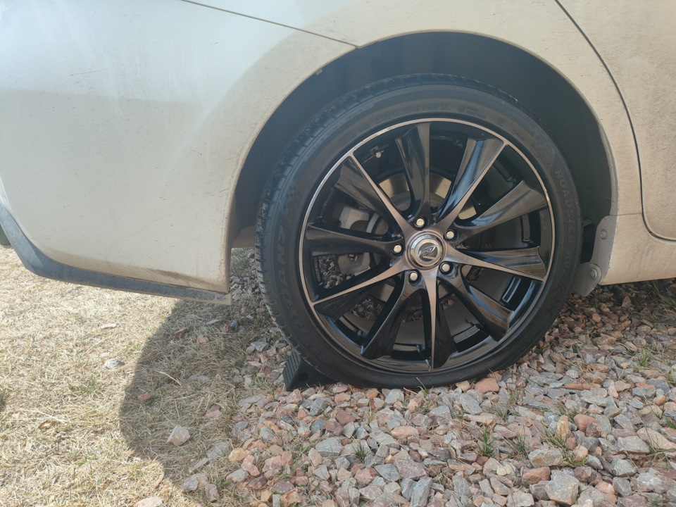 R17 vs R18 — Toyota Prius Alpha, 1,8 л, 2015 года | шины | DRIVE2