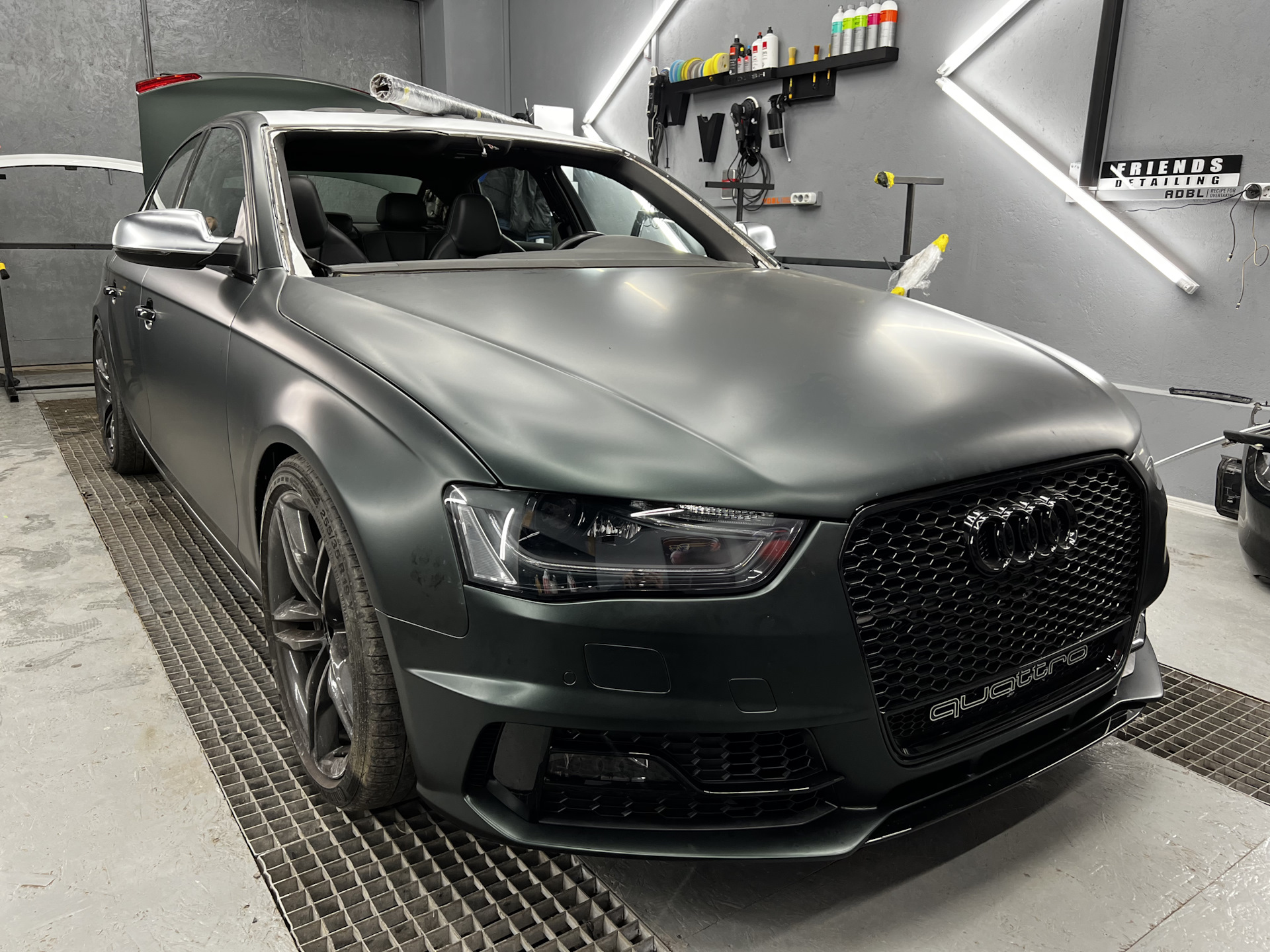 Бампер Competition и все что нужно для установки — Audi S4 (B8), 3 л ...