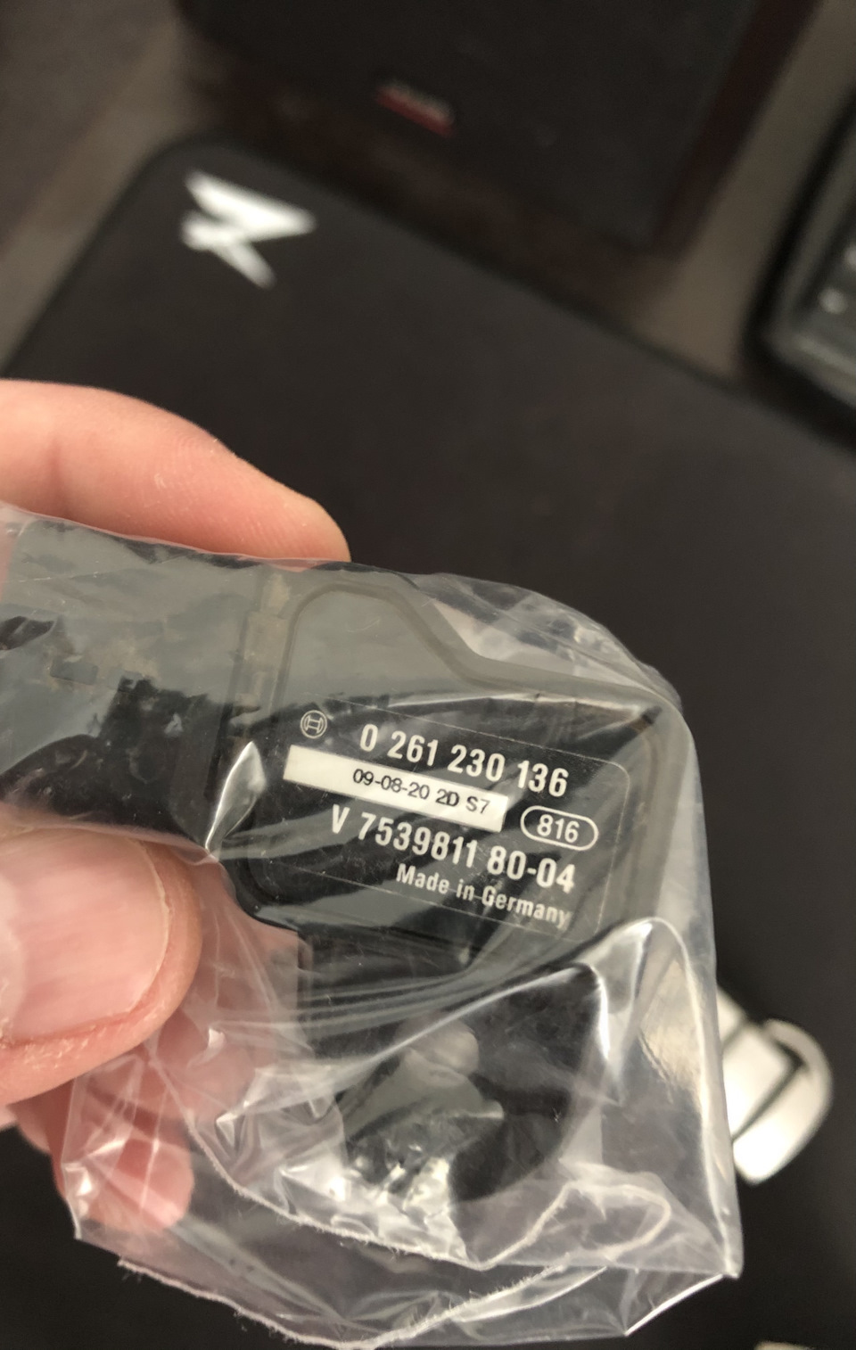 Датчик давления воздуха на Пежо 308 — Peugeot 308 (1G), 1,6 л, 2009 ...