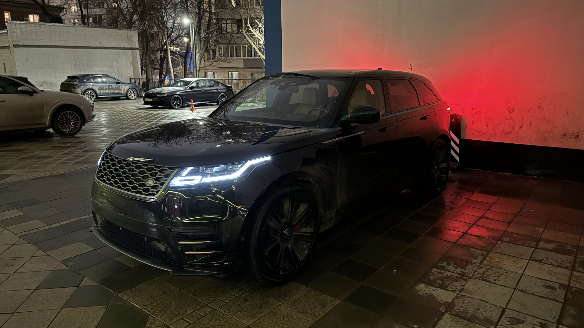 Land Rover Range Rover Velar 3.0 бензиновый 2021 | P400 R-Dynamic HSE ...