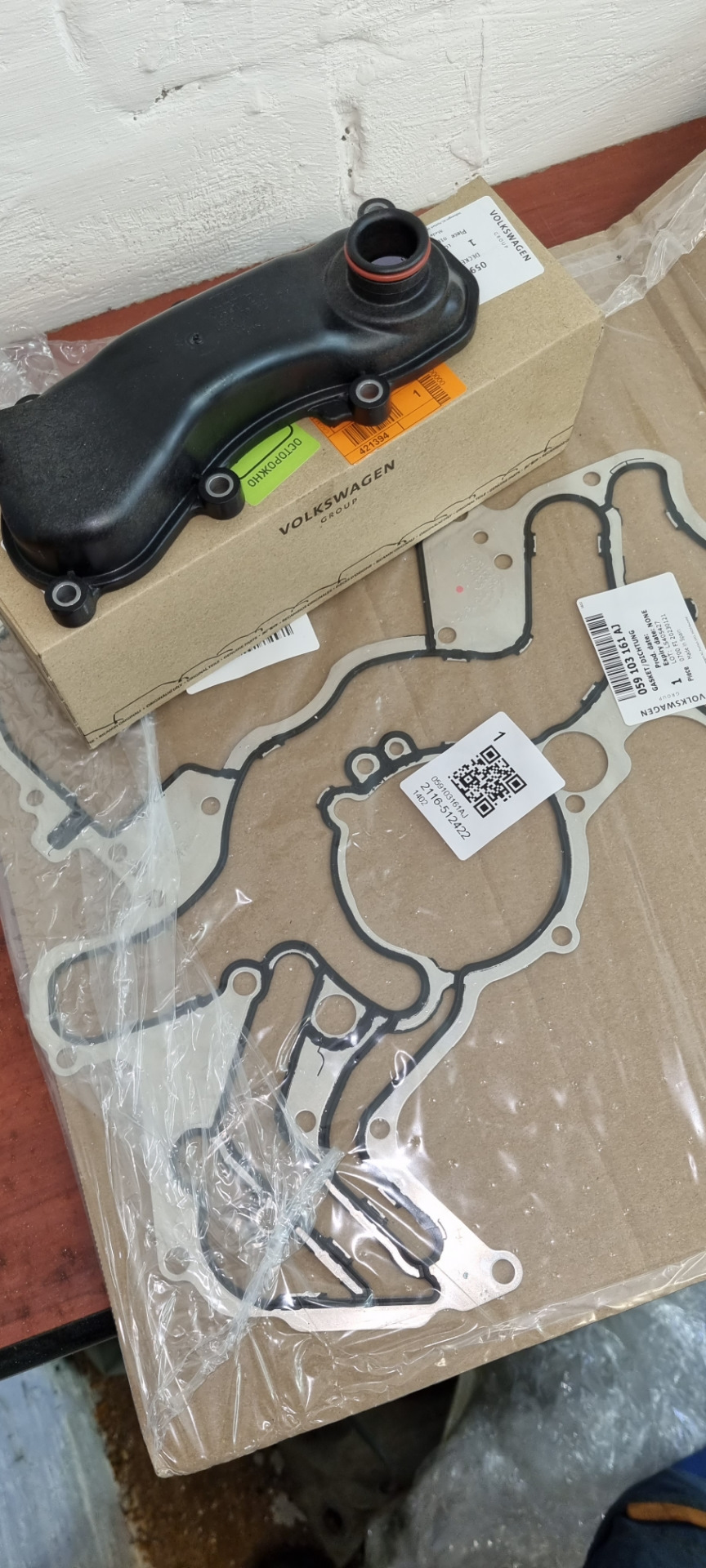 Замена прокладки передней плиты — Volkswagen Touareg (2G), 3 л, 2013 ...