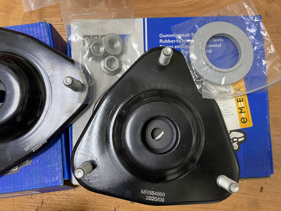 MR554860 Опора стойки передняя OEM Mitsubishi | Запчасти на DRIVE2