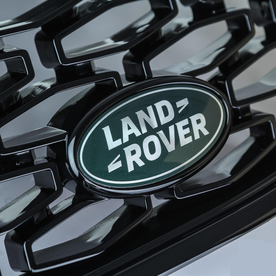 Решетка радиатора черная | Discovery V 2017 — Dynamic LR110606 ...