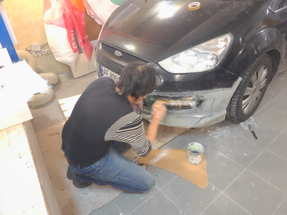 продолжаю лепить накладку на бампер — Ford S-Max (1G), 2 л, 2007 года ...