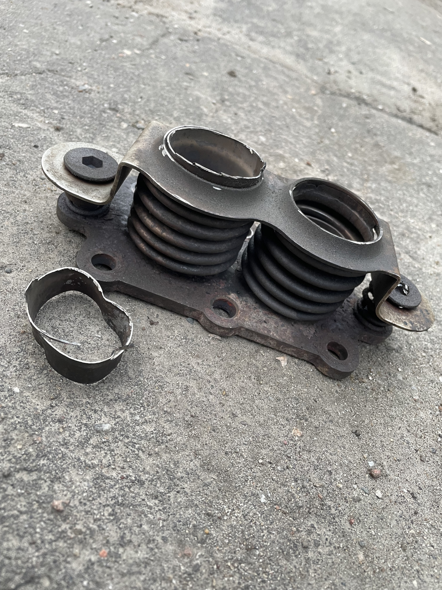 Поменял гофру на выпуске — Volkswagen Golf Mk4, 1,8 л, 1999 года ...