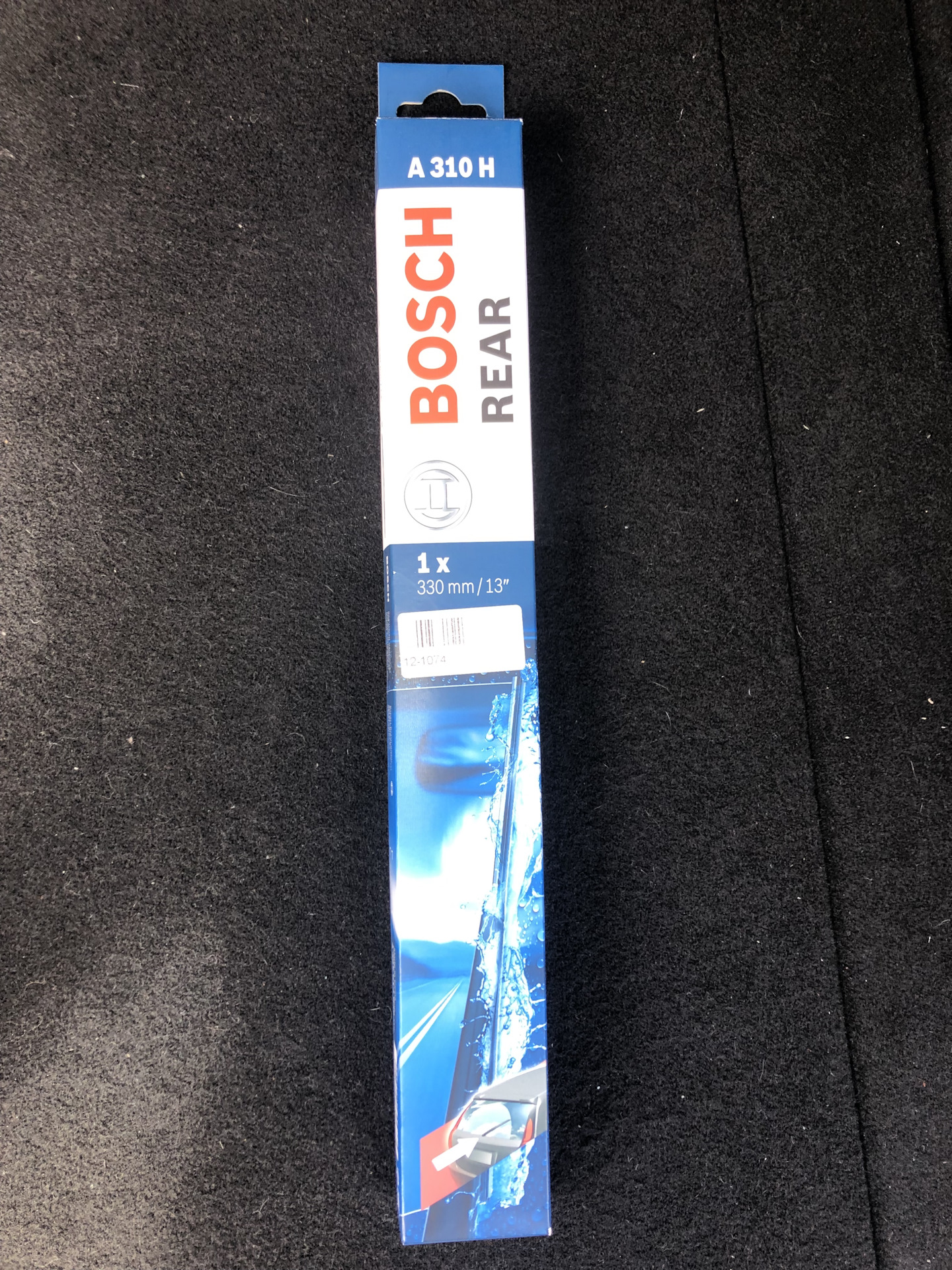 Замена щётки заднего стеклоочистителя. — Alfa Romeo Stelvio, 2,2 л ...