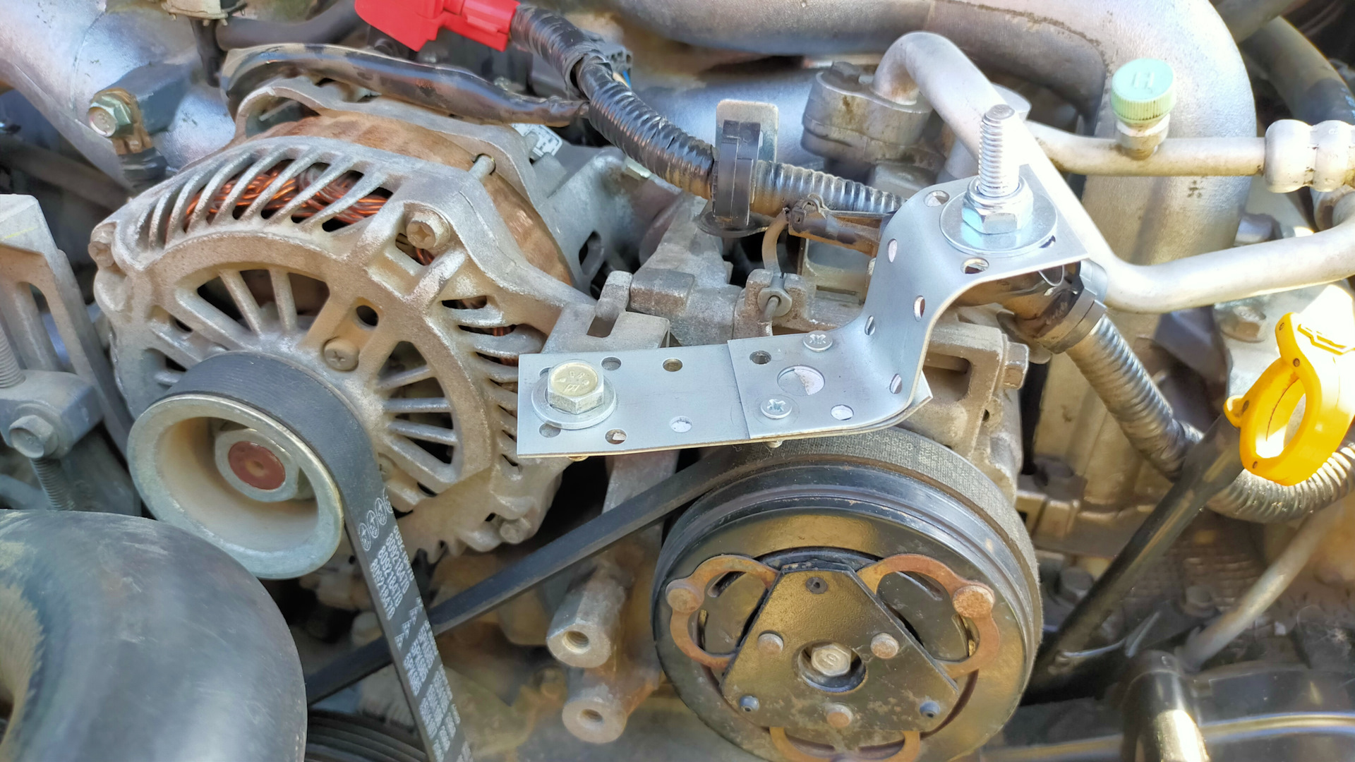 Крышка двигателя от Subaru Forester SG5 — Subaru Forester (SH), 2 л ...