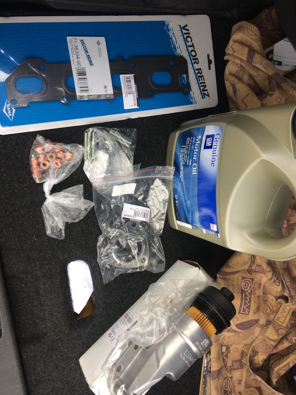 713630400 Прокладка, выпускной коллектор VICTOR REINZ | Запчасти на DRIVE2