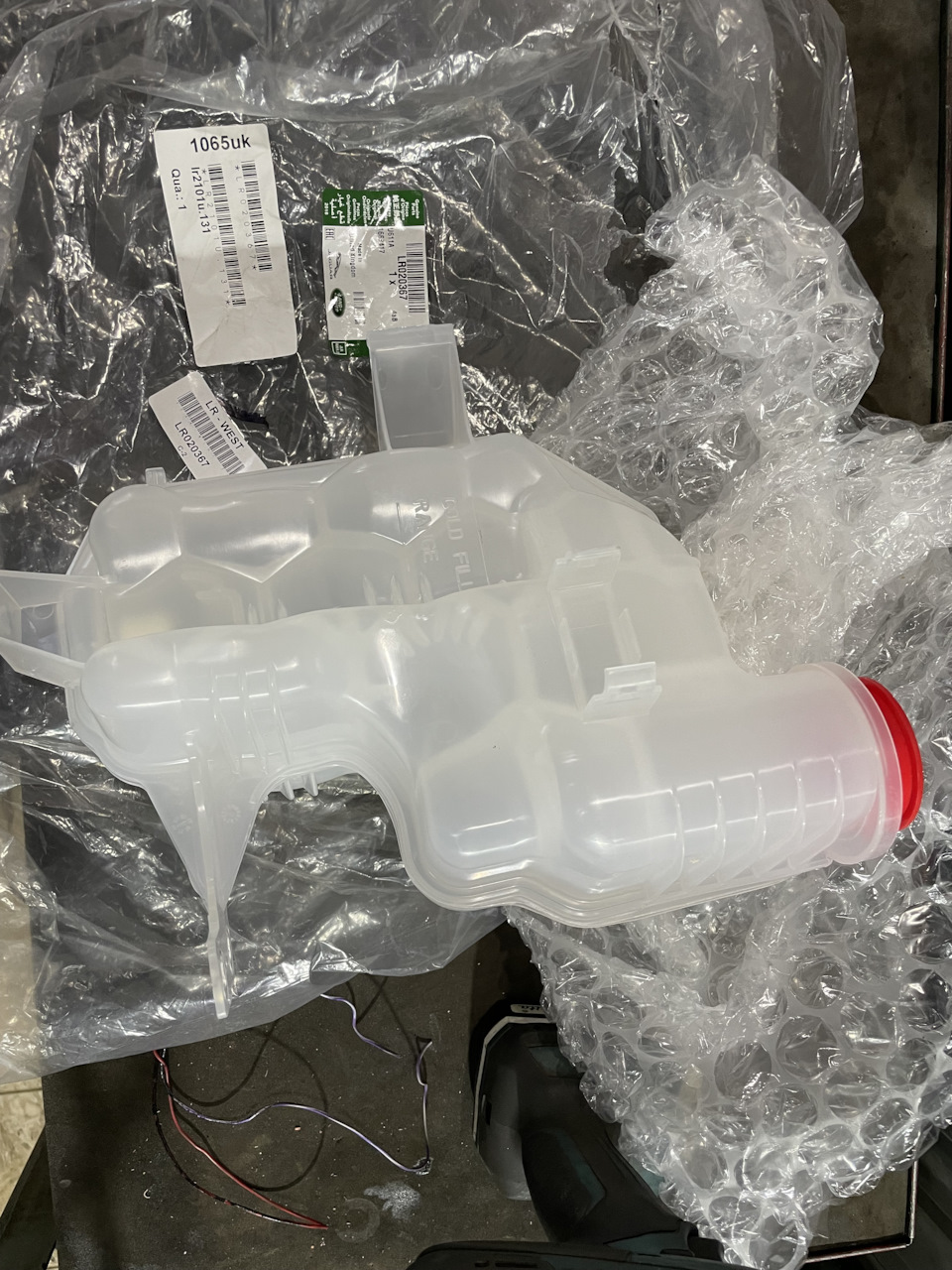 Небольшой ремонт: Бачок ОЖ, гидроусилитель, сход-развал — Land Rover ...