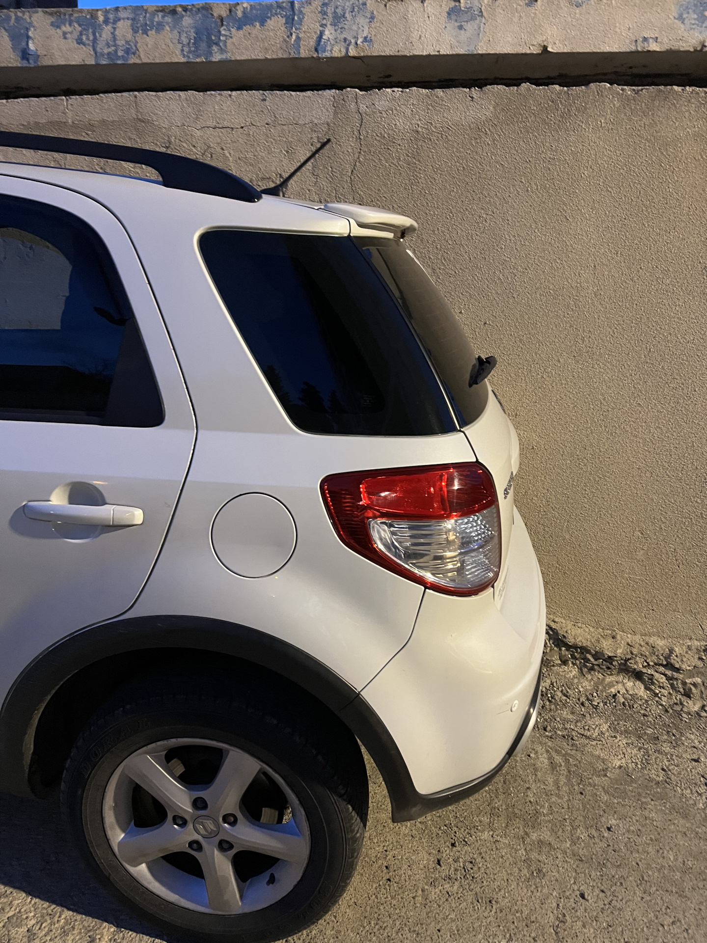 Катализатор и спойлер!) — Suzuki SX4 (1G), 2 л, 2008 года | запчасти ...