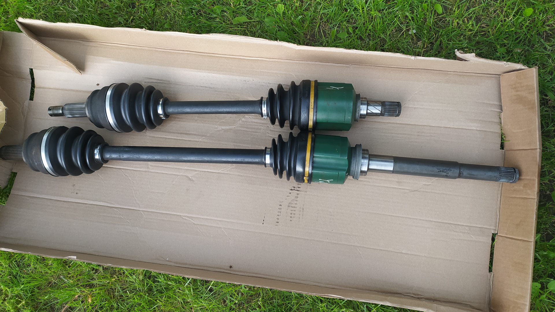 Замена пыльников и смазки на передних приводах — Mitsubishi Outlander ...