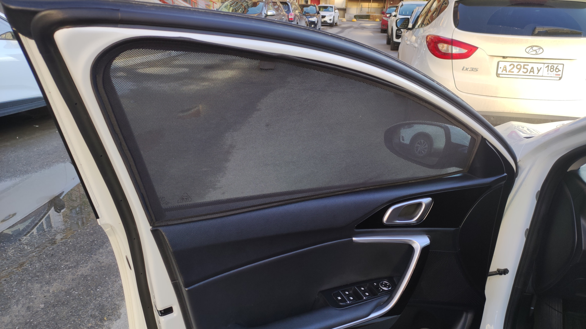 Магнитные каркасные сетки на окна. — KIA Ceed SW (3G), 1,6 л, 2020 года ...