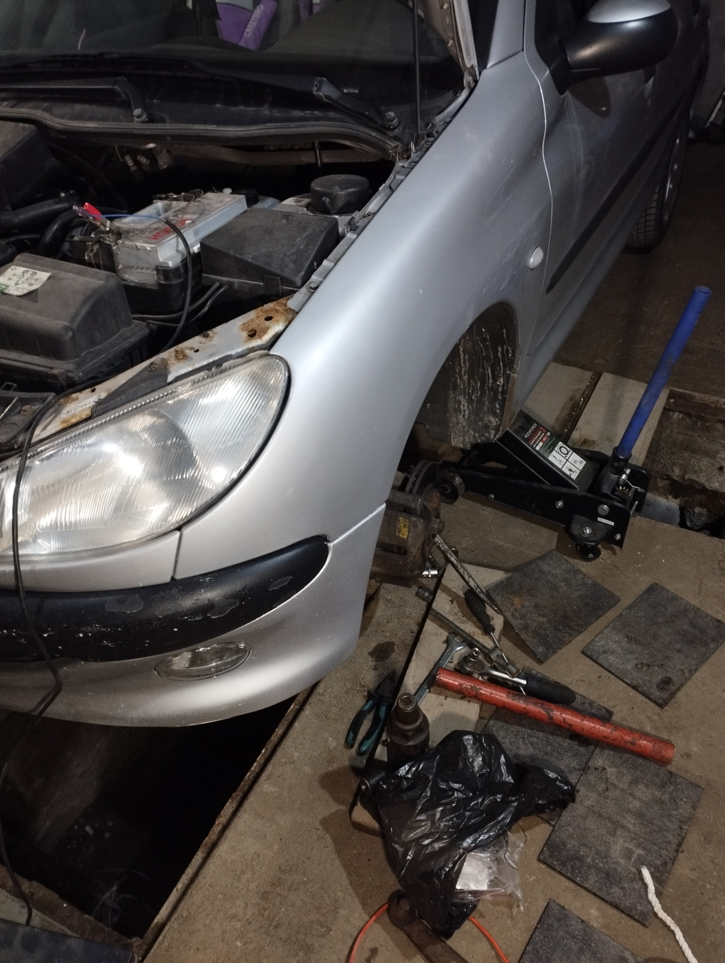 Замена рычага. — Peugeot 206, 1,9 л, 2000 года | расходники | DRIVE2