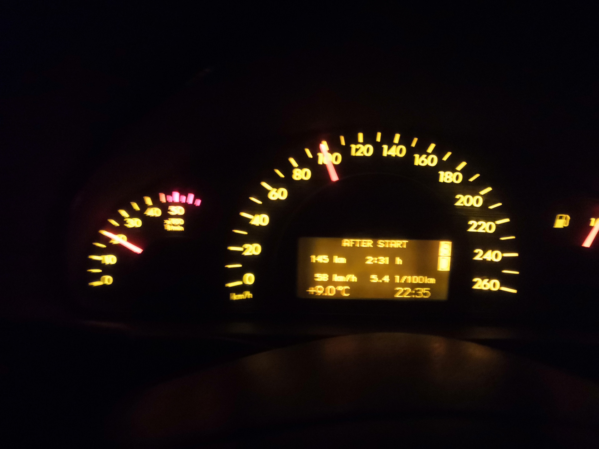 Сабвуфер из запаски — Mercedes-Benz C-Class Estate (S203), 2,2 л, 2001 ...