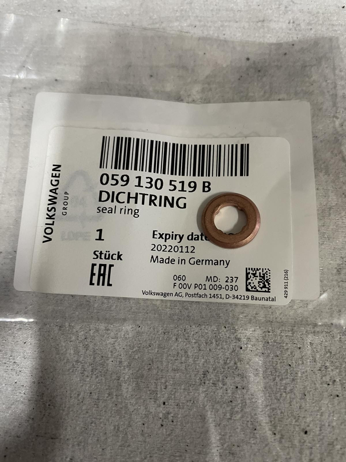 Замена медной шайбы форсунки — Audi Q7 (2G), 3 л, 2016 года | визит на ...