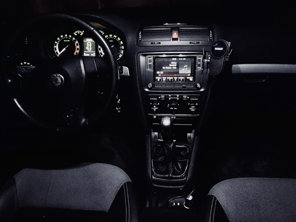 Установка RCD330+ на SystemSound — Skoda Octavia RS A5 Mk2, 2 л, 2007 ...