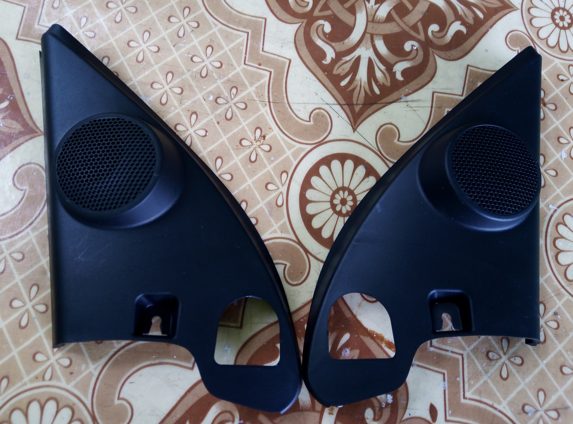 Кожухи для установки твиттеров VAG 5JA 837 973 9B9 и VAG 5JA 837 974 ...