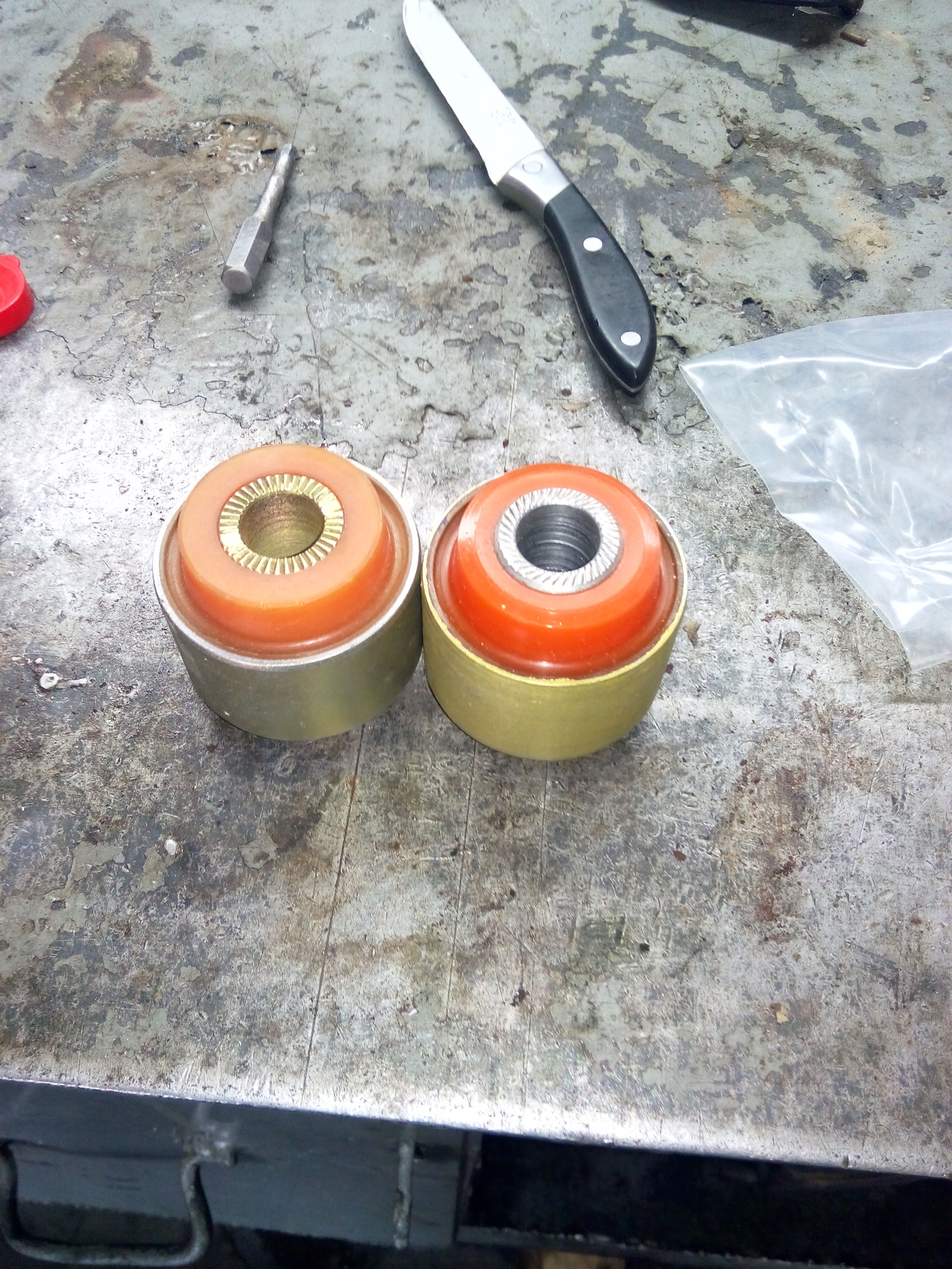 Задние пружины усиленные — Toyota RAV4 (I), 2 л, 2000 года | визит на ...