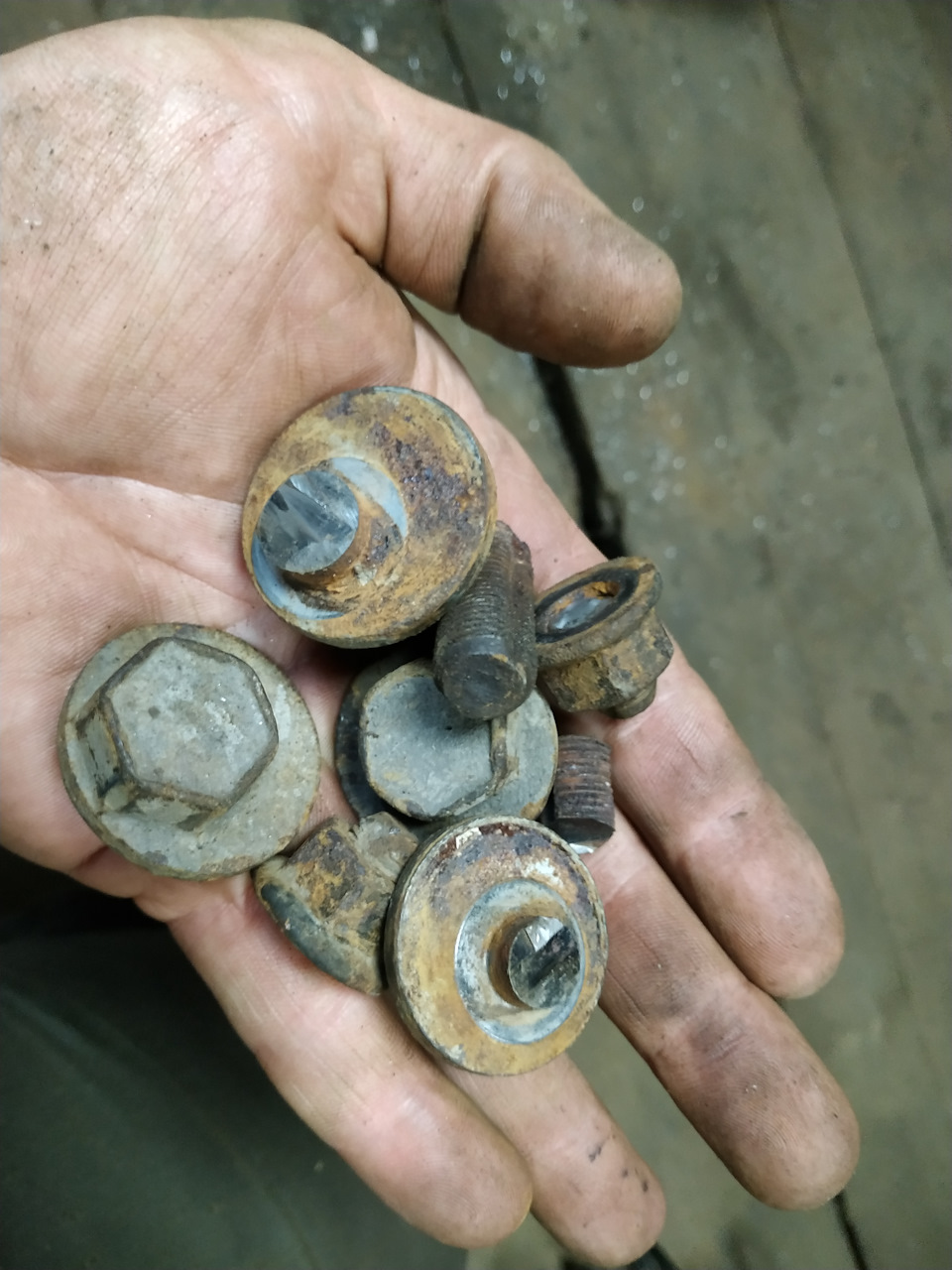 Сайлентблоки з-ада — KIA Ceed (2G), 1,6 л, 2012 года | своими руками ...