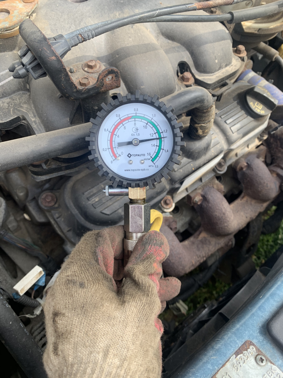 Замер компрессии и замена свечей — Chrysler Voyager (4G), 2,4 л, 2001 ...