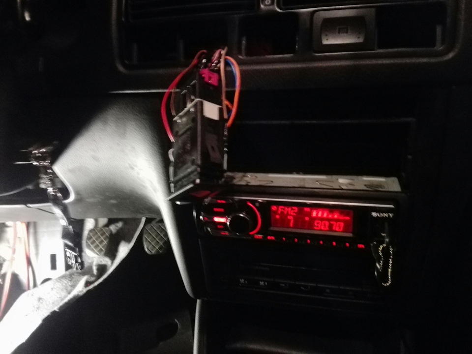 Боковые габариты заднего бампера — Mitsubishi Outlander (1G), 2,4 л ...