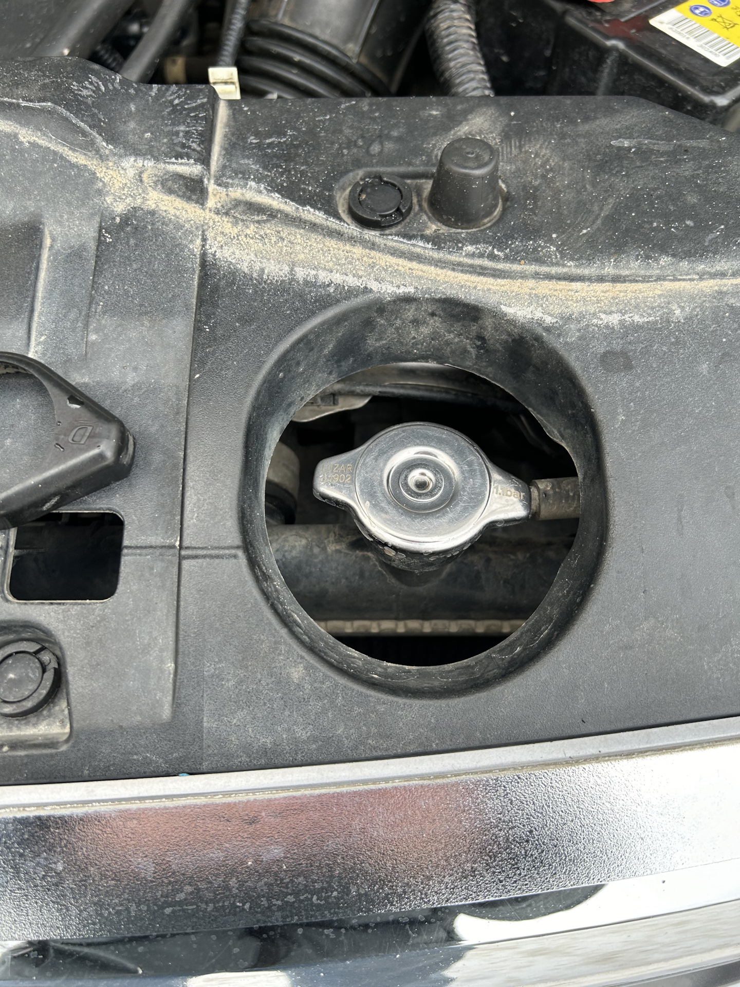 Замена крышки радиатора — Honda CR-V (RE), 2,4 л, 2008 года | другое ...