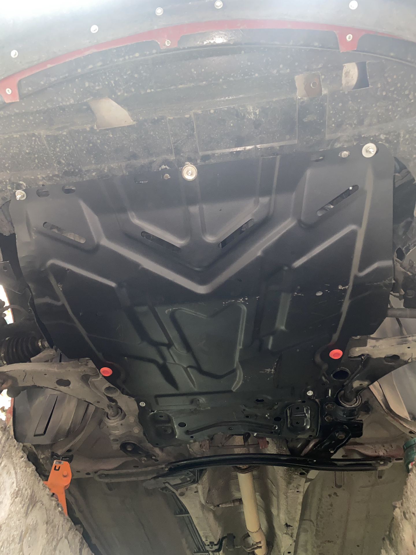 Защита двигателя, подкрылки. Замена масла в коробке — Ford Focus ST II ...