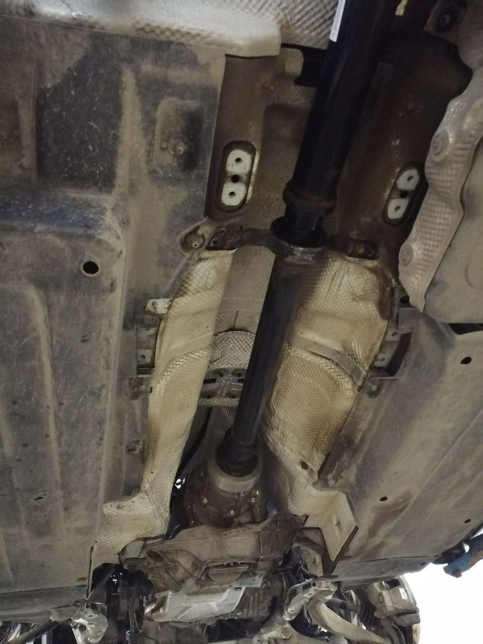 Установка спортивного Дифференциала — Audi Q5 (1G), 2 л, 2010 года ...