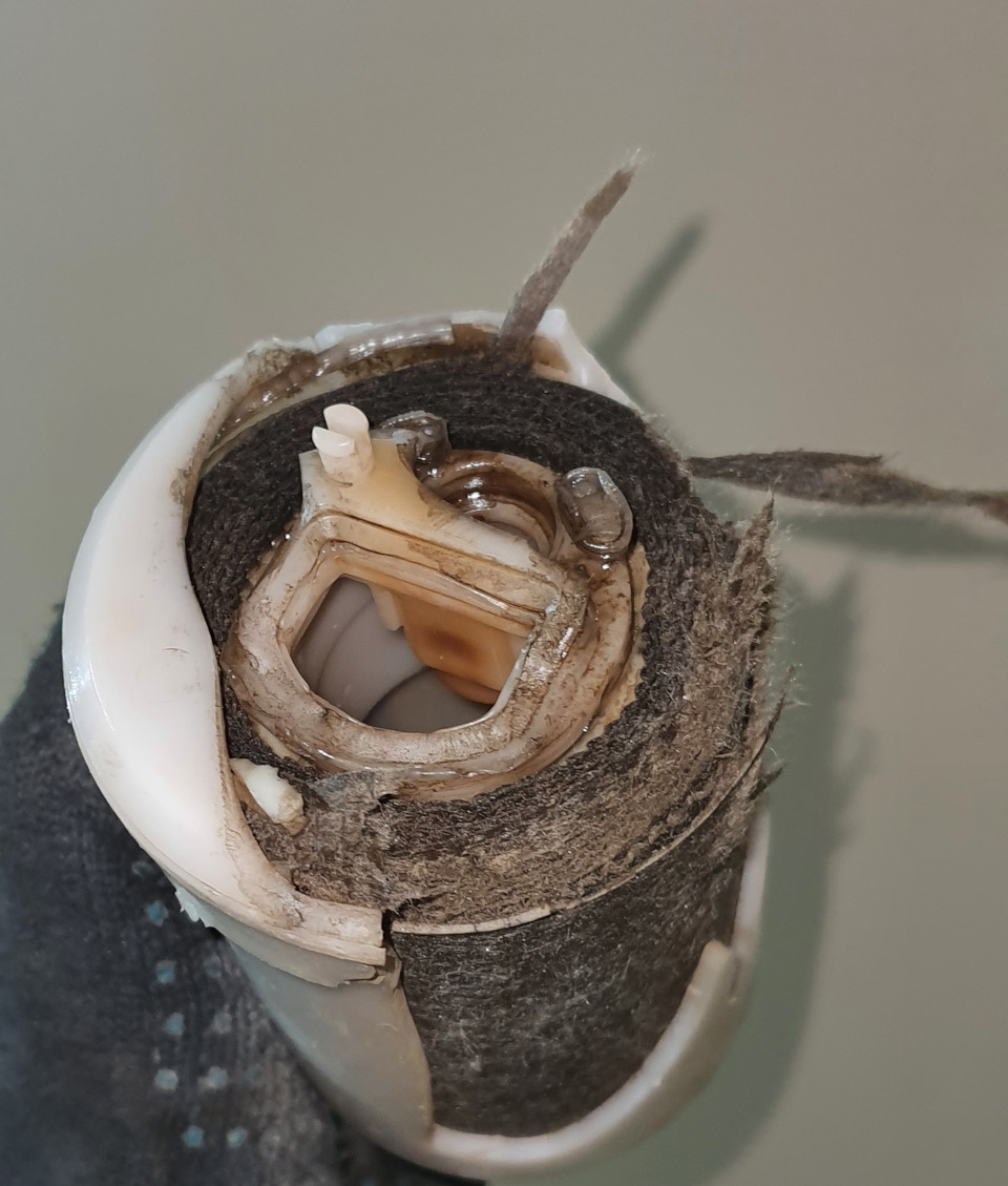 Замена топливного фильтра и насоса — Toyota Highlander (XU50), 3,5 л ...