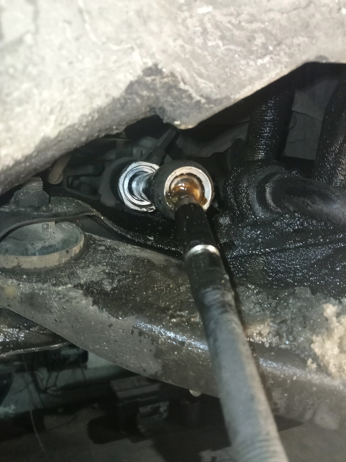 Замена втулки рулевой рейки. — Hyundai Solaris (1G), 1,6 л, 2013 года ...