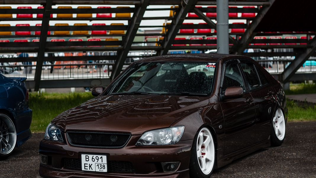 Toyota Altezza 2.5 бензиновый 2000 | LV на DRIVE2