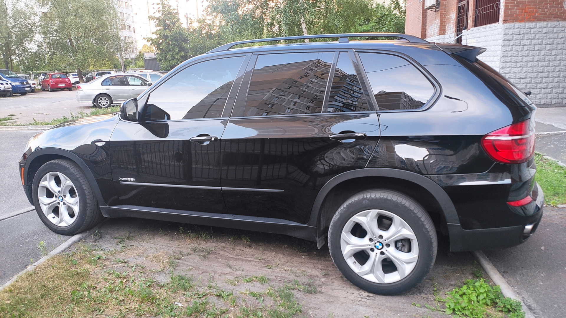 Заменил подножки на молдинги — BMW X5 (E70), 2,9 л, 2013 года | визит на сервис | DRIVE2
