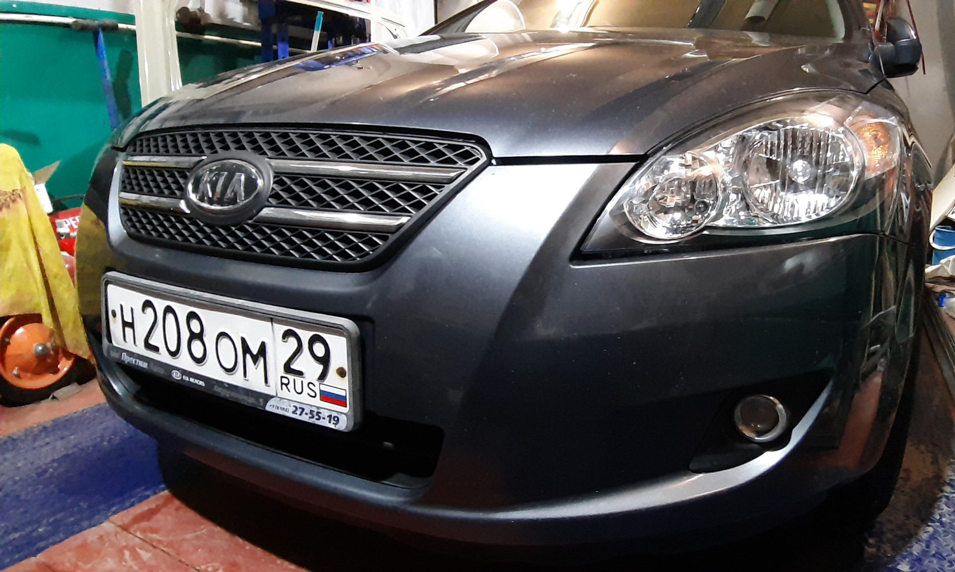 Замена фар — KIA Ceed (1G), 1,6 л, 2009 года | запчасти | DRIVE2